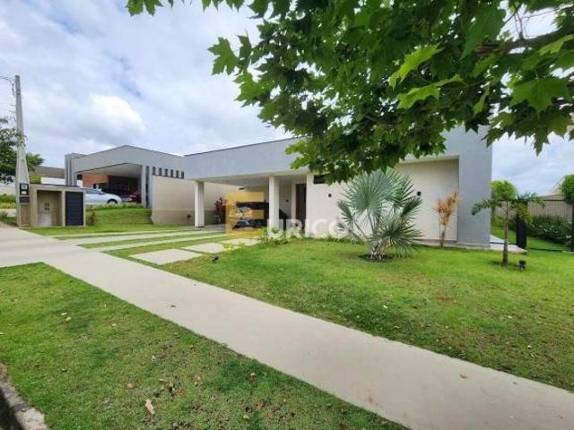 Casa de Condomínio para venda em Rio Verde de 284.00m² com 3 Quartos, 2 Suites e 4 Garagens