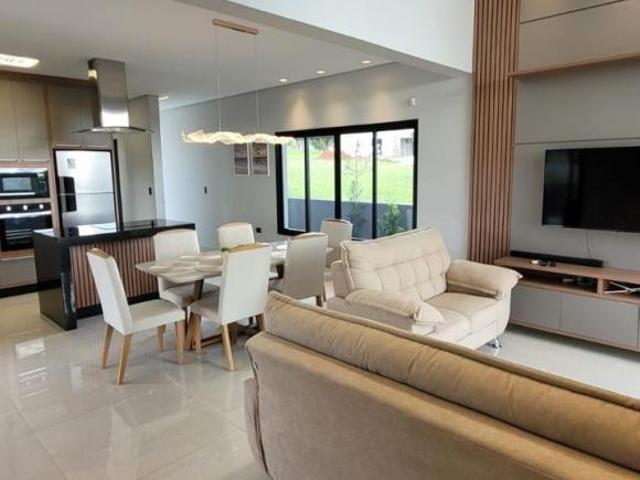 Casa de Condomínio para venda em Riviera De Santa Cristina Xiii de 190.00m² com 3 Quartos, 3 Suites