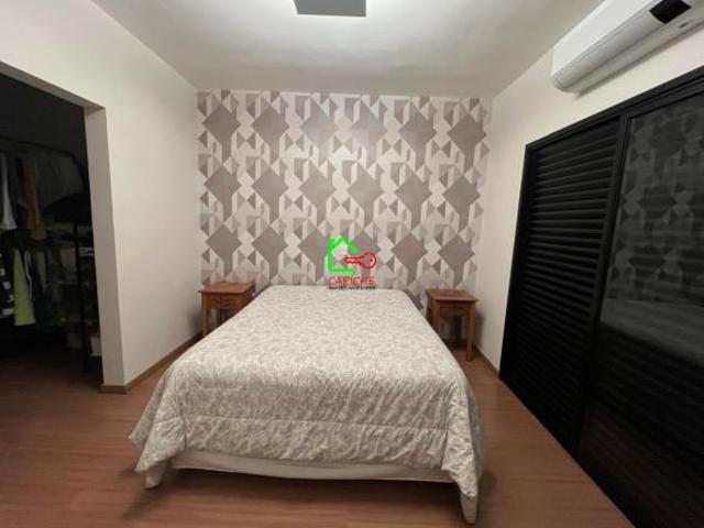 Casa de Condomínio para venda em Roncáglia de 242.00m² com 3 Quartos, 3 Suites e 4 Garagens
