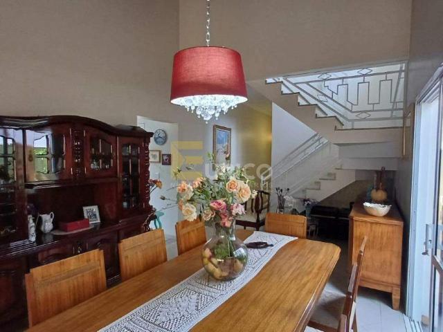 Casa de Condomínio para venda em Roncáglia em Valinhos São Paulo de 272.61m² com 4 Quartos, 1 Suíte e 4 Garagens