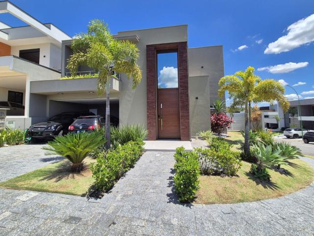 Casa de Condomínio para venda em Roncáglia em Valinhos São Paulo de 277.00m² com 3 Quartos, 2 Suítes e 4 Garagens