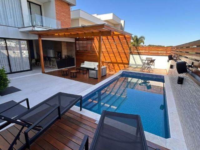 Casa de Condomínio para venda em Roncáglia em Valinhos São Paulo de 291.00m² com 3 Quartos, 3 Suítes e 4 Garagens