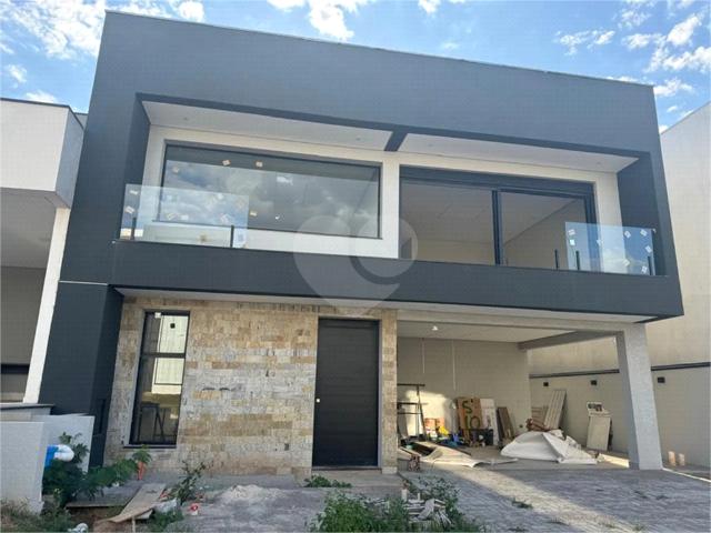 Casa de Condomínio para venda em Roncáglia em Valinhos São Paulo de 300.00m² com 3 Quartos, 2 Suítes e 4 Garagens