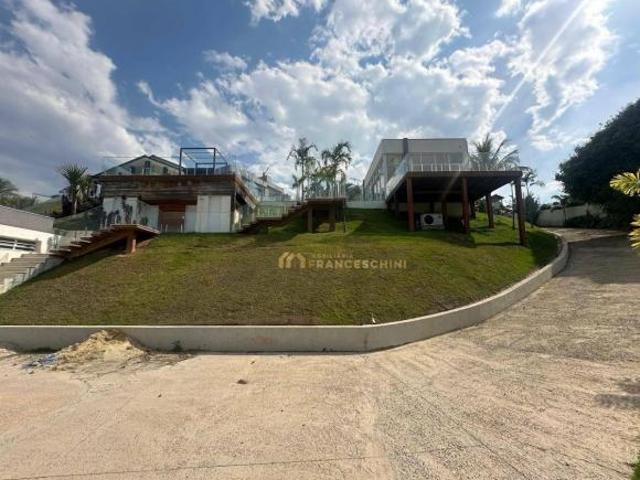 Casa de Condomínio para venda em Rosa Helena de 500.00m² com 4 Quartos, 3 Suites e 12 Garagens