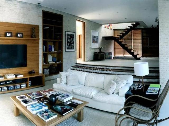 Casa de Condomínio para venda em São Fernando Golf Club de 670.00m² com 4 Quartos, 4 Suites e 3 Gara