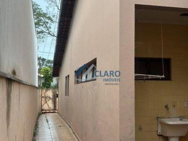 Casa de Condomínio para venda em Samambaia Parque Residencial de 280.00m² com 4 Quartos, 2 Suites e