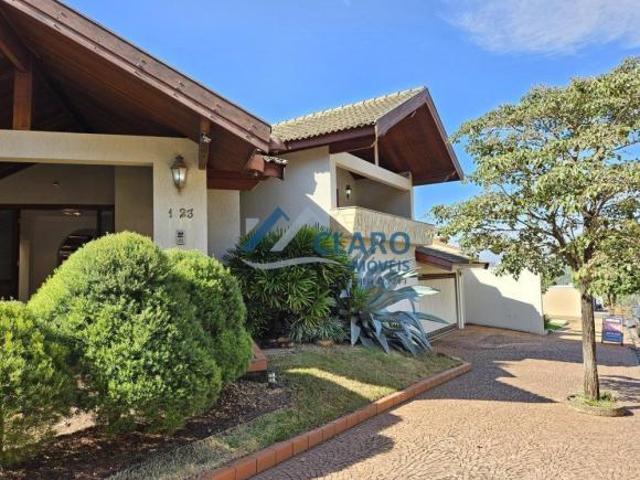 Casa de Condomínio para venda em Samambaia Parque Residencial de 680.00m² com 5 Quartos, 4 Suites e
