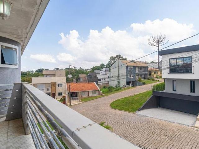 Casa de Condomínio para venda em Santa Cândida de 246.00m² com 2 Quartos, 1 Suite e 4 Garagens