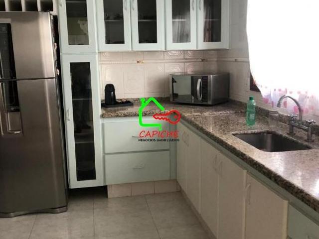 Casa de Condomínio para venda em Santa Cândida de 250.00m² com 4 Quartos, 1 Suite e 5 Garagens