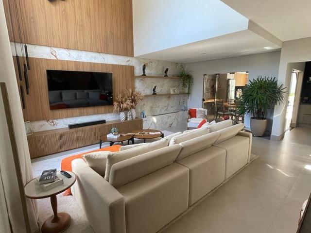 Casa de Condomínio para venda em Santa Cruz em Valinhos São Paulo de 240.00m² com 3 Quartos, 3 Suítes e 4 Garagens