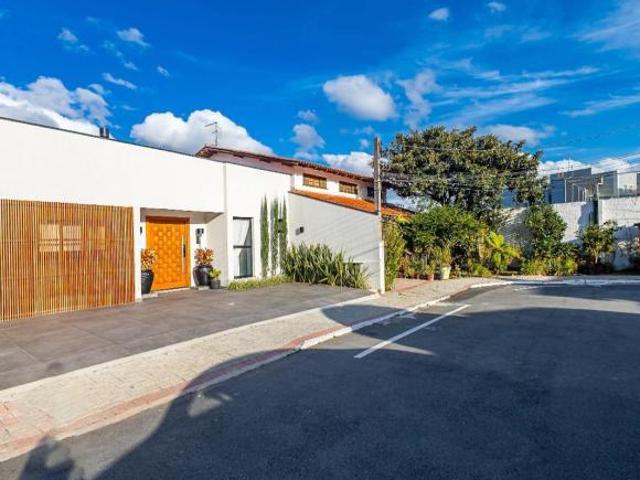Casa de Condomínio para venda em Santa Felicidade de 126.00m² com 2 Quartos, 1 Suite e 4 Garagens