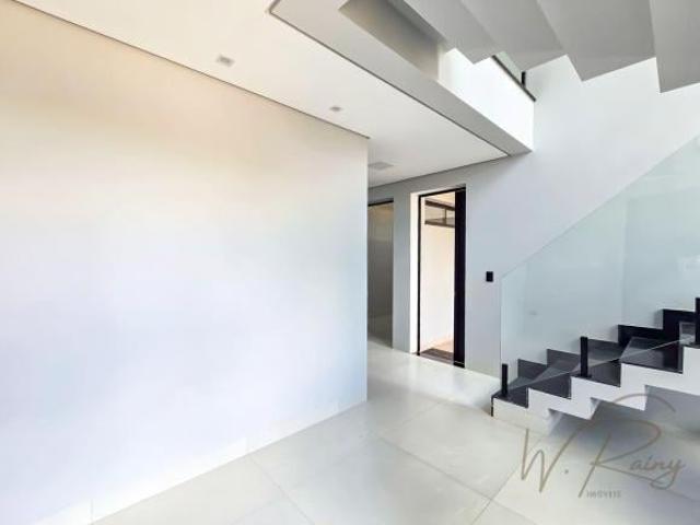 Casa de Condomínio para venda em Santa Rosa de 217.00m² com 3 Quartos, 3 Suites e 4 Garagens