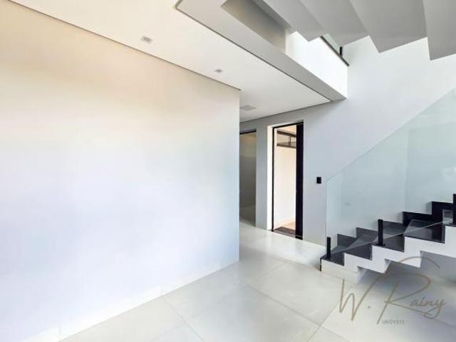 Casa de Condomínio para venda em Santa Rosa de 217.00m² com 3 Quartos, 3 Suites e 4 Garagens