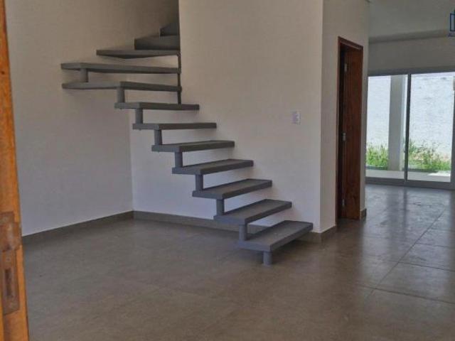 Casa de Condomínio para venda em Salto de Pirapora de 116.62m² com 3 Quartos, 1 Suite e 2 Garagens