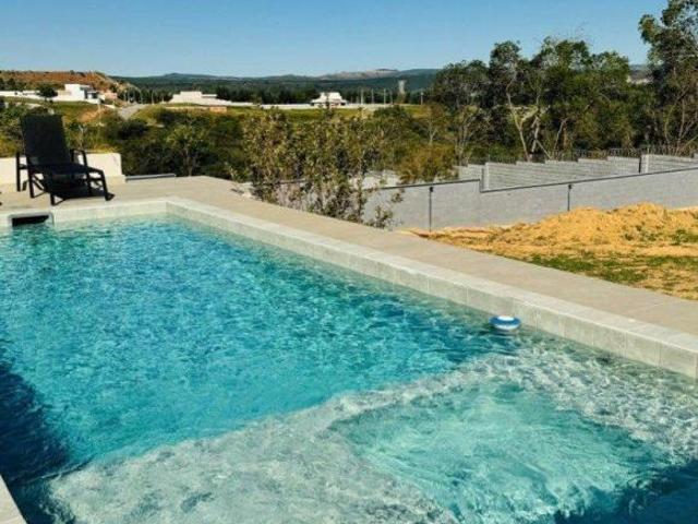 Casa de Condomínio para venda em Salto de Pirapora de 270.00m² com 4 Quartos, 4 Suites e 4 Garagens