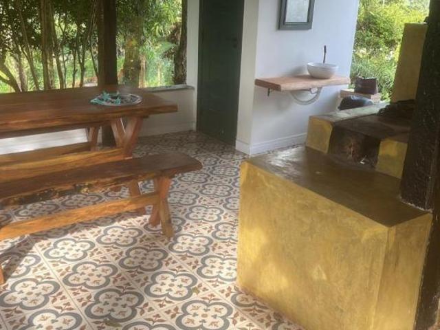 Casa de Condomínio para venda em Saraiva de 300.00m² com 2 Quartos, 1 Suite e 10 Garagens