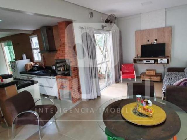 Casa de Condomínio para venda em Saraiva, Uberlândia