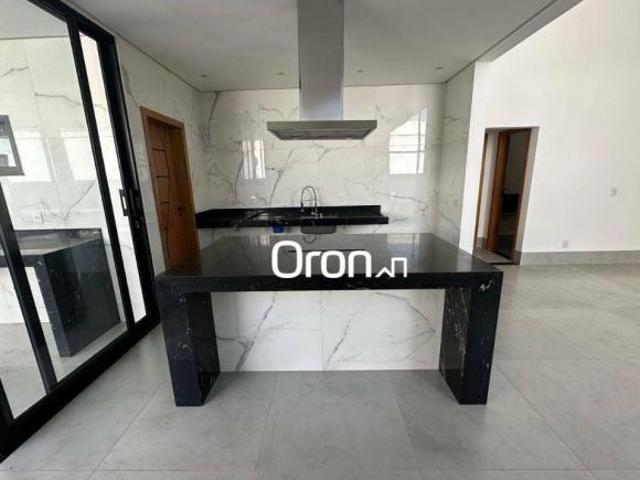 Casa de Condomínio para venda em Senador Canedo