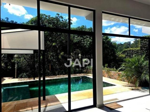 Casa de Condomínio para venda em Serra Dos Lagos de 441.00m² com 4 Quartos, 2 Suites e 3 Garagens