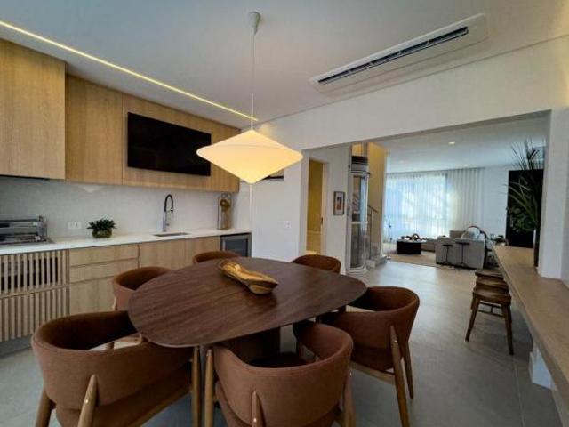 Casa de Condomínio para venda em Swiss Park de 208.79m² com 3 Quartos, 3 Suites e 2 Garagens