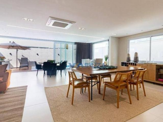 Casa de Condomínio para venda em Sun Ville de 201.00m² com 3 Quartos, 2 Suites e 4 Garagens