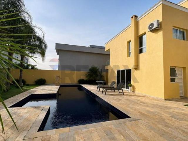 Casa de Condomínio para venda em Suru de 300.00m² com 3 Quartos, 3 Suites e 4 Garagens