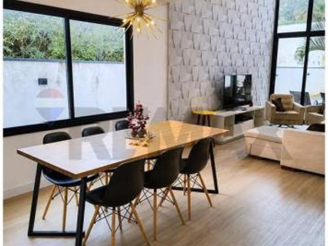 Casa de Condomínio para venda em Suru de 323.07m² com 3 Quartos, 3 Suites e 4 Garagens