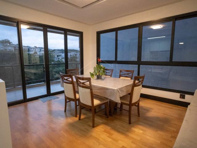 Casa de Condomínio para venda em Suru em Santana De Parnaíba São Paulo de 351.00m² com 3 Quartos, 3 Suítes e 4 Garagens