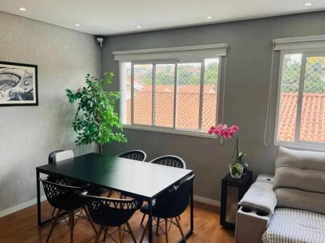 Casa de Condomínio para venda na Granja Viana, 150 m², R$ 790.000,00