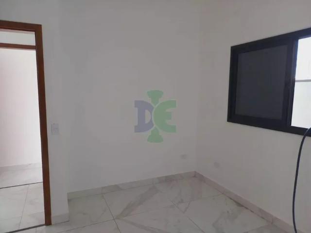 Casa de Condomínio para Venda possui 135 m² com 3 quartos