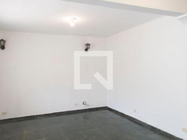 Casa de condomínio para alugar com 100m², 2 quartos e 2 vagas