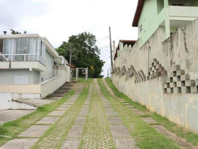 Casa de condomínio para alugar com 120m², 3 suites e 2 vagas