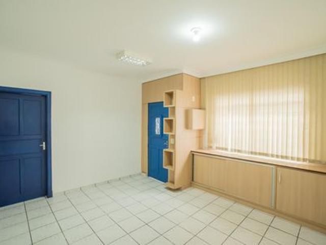 Casa de condomínio para alugar com 130m², 4 quartos e 1 vaga