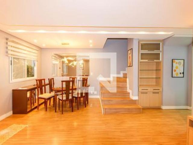 Casa de condomínio para alugar com 135m², 4 quartos e 2 vagas