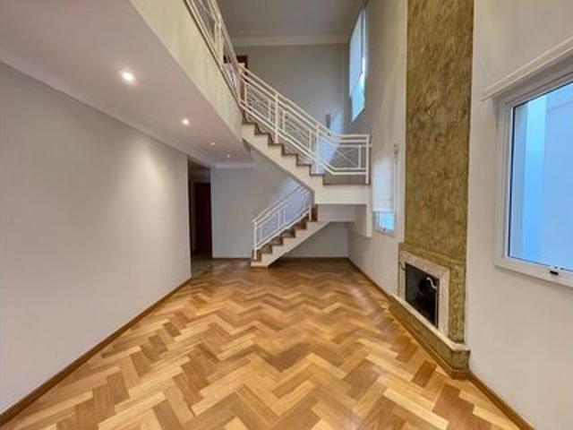 Casa de condomínio para alugar com 250m², 4 quartos e 4 vagas
