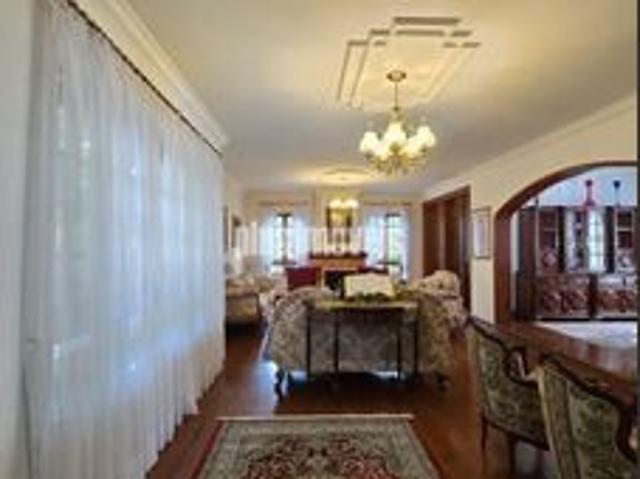 Casa de condomínio para alugar com 350m², 4 quartos e 4 vagas