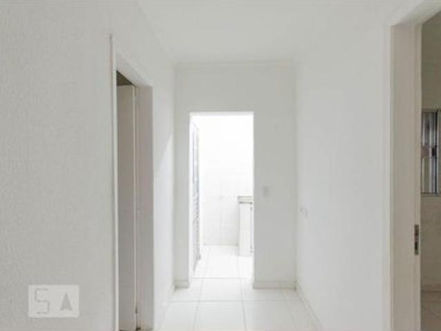 Casa de condomínio para alugar com 30m², 1 quarto e sem vaga