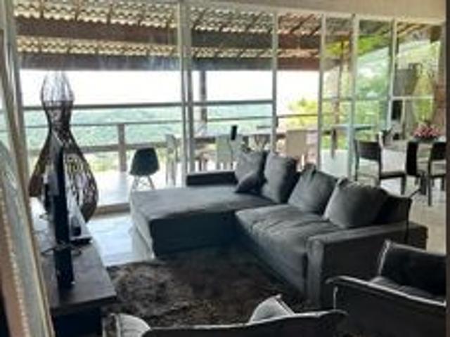 Casa de condomínio para alugar com 450m², 3 quartos e 3 vagas