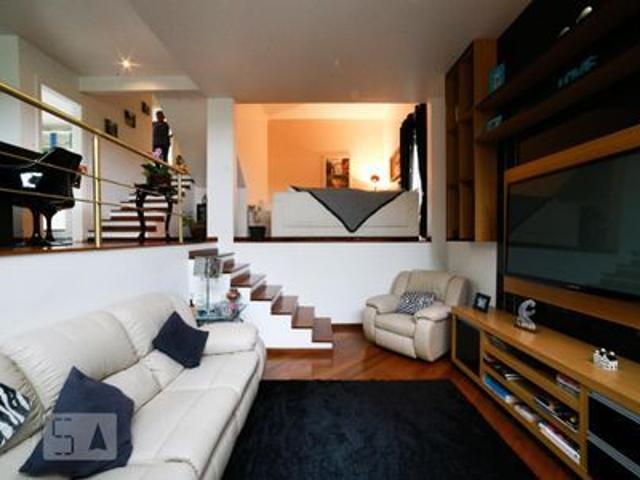Casa de condomínio para alugar com 454m², 4 quartos e 4 vagas