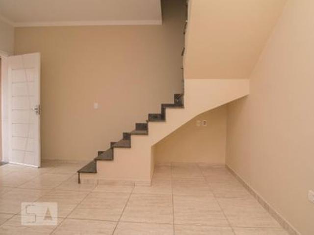 Casa de condomínio para alugar com 65m², 2 quartos e 1 vaga