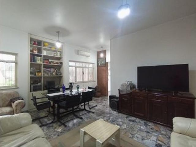 Casa de condomínio para alugar com 615m², 3 quartos e 4 vagas