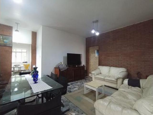 Casa de condomínio para alugar com 615m², 3 quartos e 4 vagas