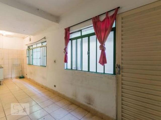 Casa de condomínio para alugar com 80m², 1 quarto e sem vaga