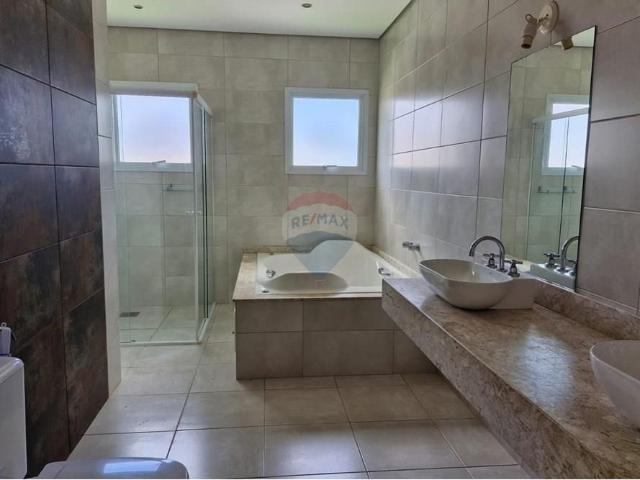 Casa de condomínio para locação, 284,5 m², 3 quartos 1 suíte, Vivenda das Quaresmeiras, Valinhos/SP