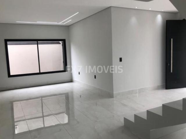 Luxuosa Casa de Condomínio à Venda em Hortolândia SP Parque Ortolândia 4 Quartos, 4 Suítes, 3 Sal
