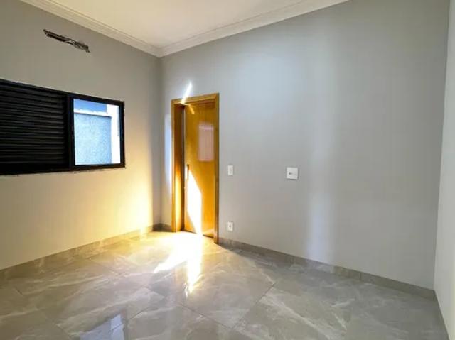 Casa de condomínio térrea para venda tem 160 metros quadrados com 3 quartos