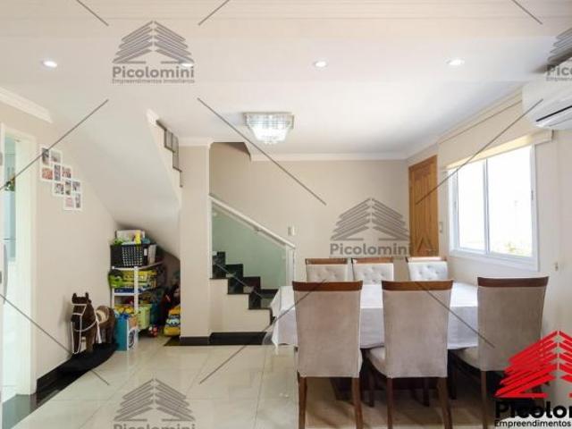 Casa de Condomínio Vila Santa Catarina com 3 quartos, 1 suíte, lavabo, ar condiconado e 3 vagas com