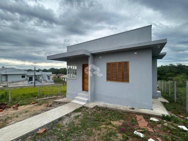 Casa de dois dormitórios no Bairro João Alves!