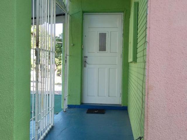 Casa de esquina 03 dormitórios Teresópolis