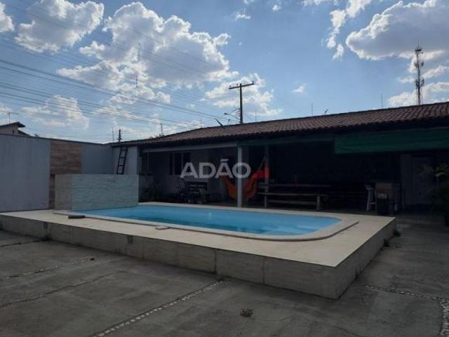 CASA DE ESQUINA 4/4 2 SUITE COM PISCINA AQUECIDA R$599.000,00 Casa de Rua com 4 Quarto s por R$ 600